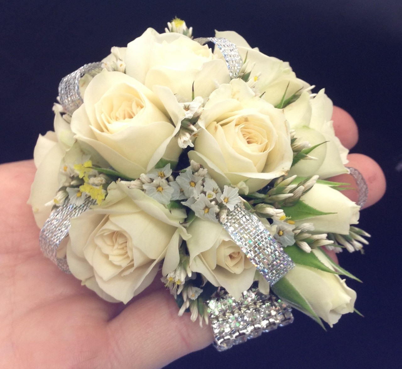 Corsage Flowers Gold Coast | Corsage for Prom AU | Flower Corsage ...