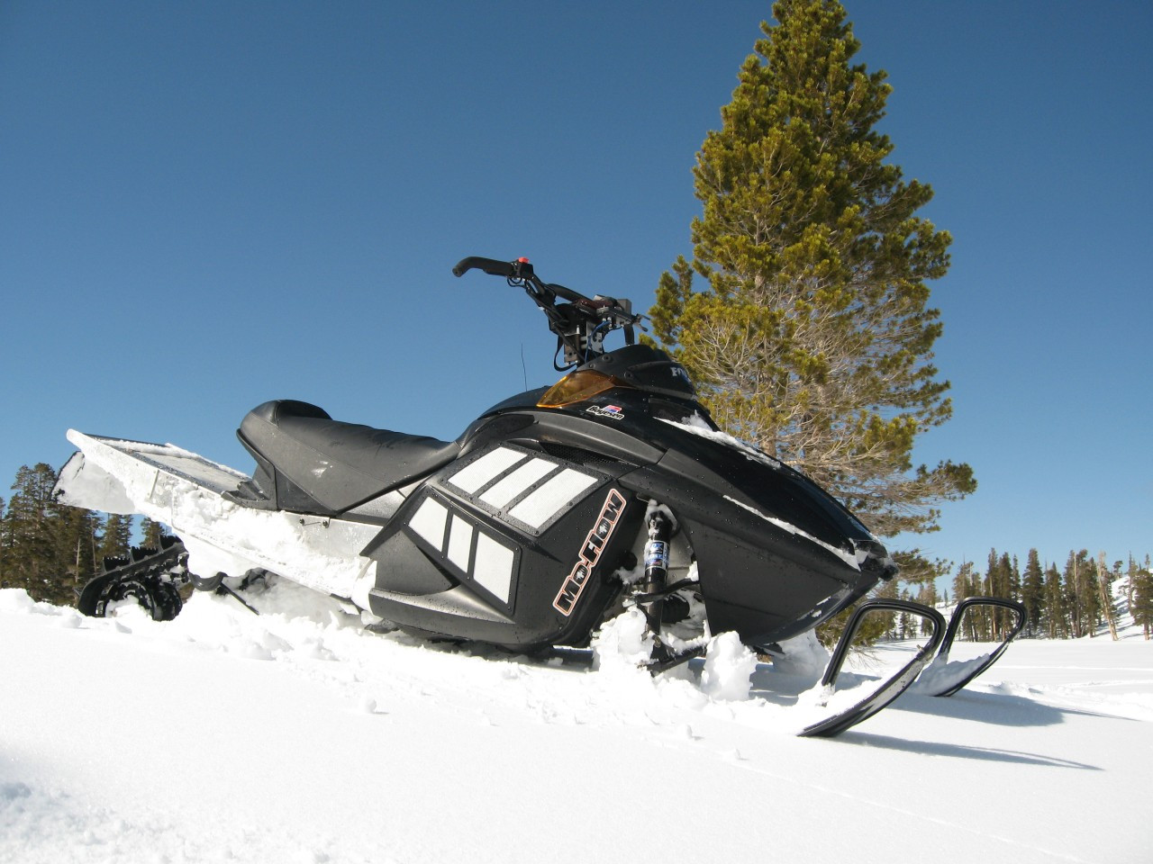 Moflow Ski-Doo REV Snowmobile Ventilation