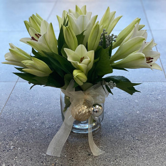Lily Bouquet - Bunches Florist