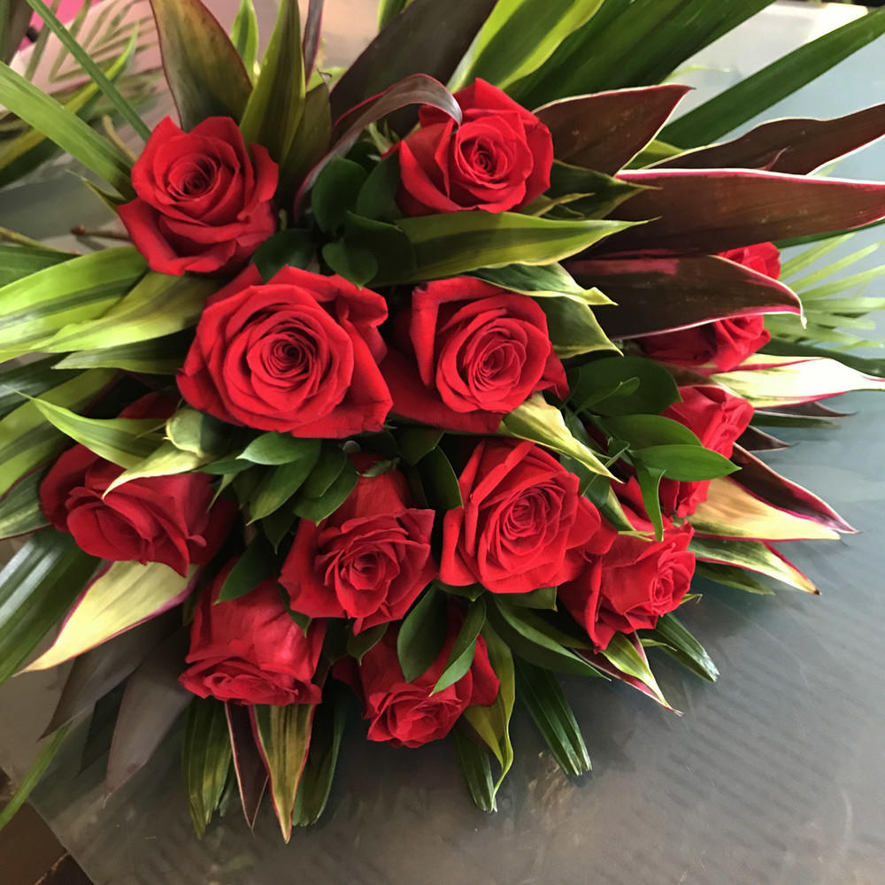 Premium Dozen Roses - Bunches Florist