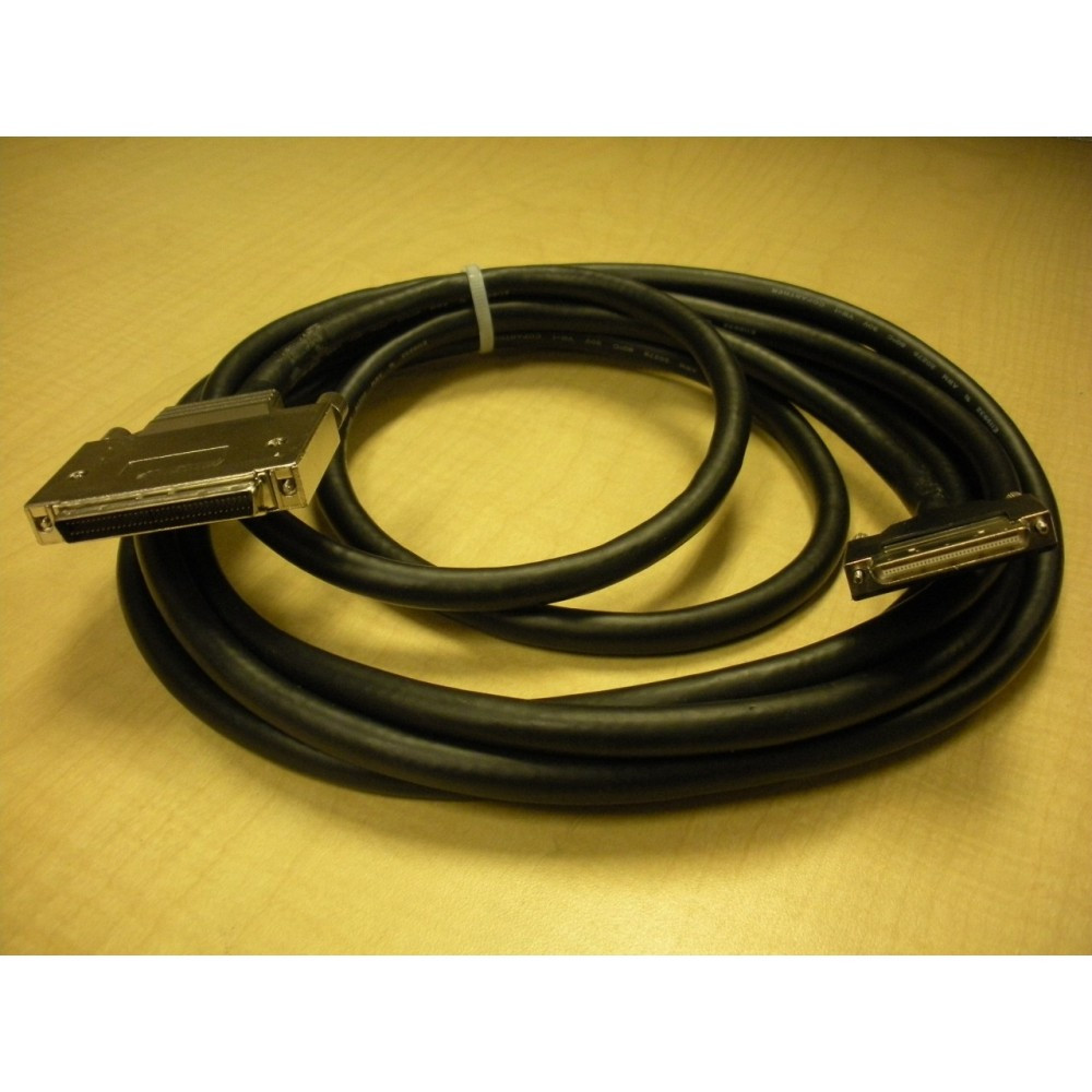 IBM 5604-3580 SCSI LVD/SE VHDCI (0.8MM) to HD68