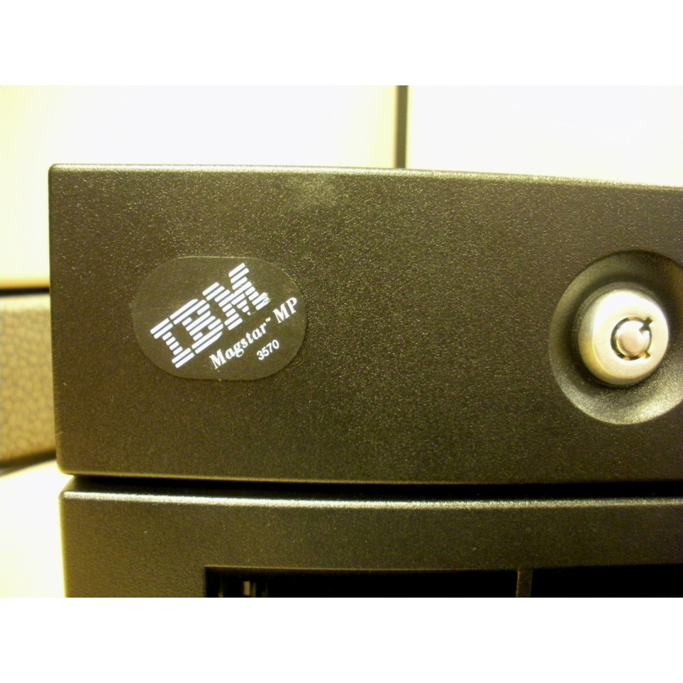 IBM 3570 (3570-C01) Magstar Tape Drive