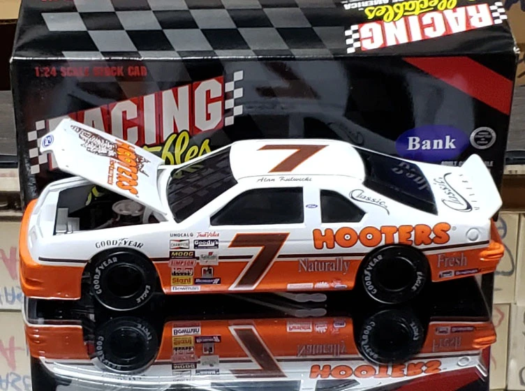 ALAN KULWICKI 1992 HOOTERS 1/24 ACTION BLACK WINDOW BANK