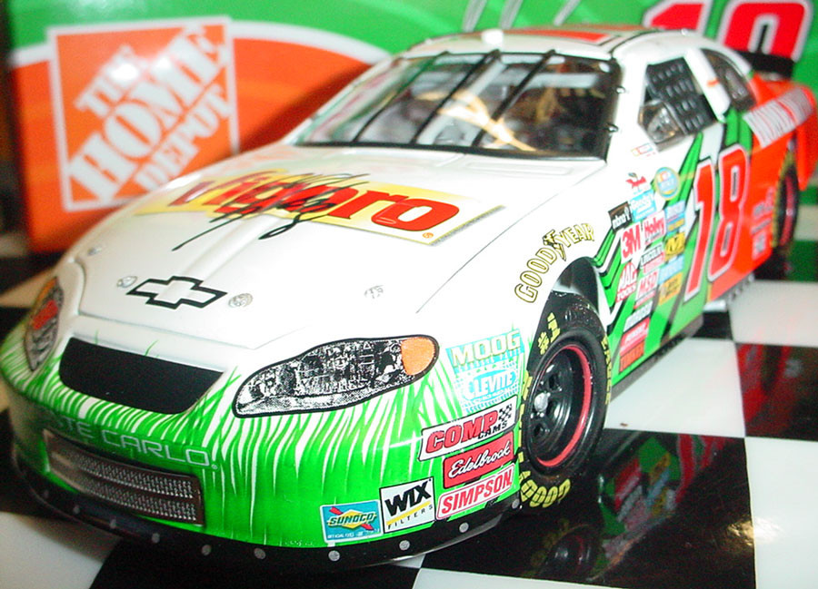 AUTOGRAPHED JJ YELEY 2005 VIGORO 1/24 RCCA CLUB (240 MADE)