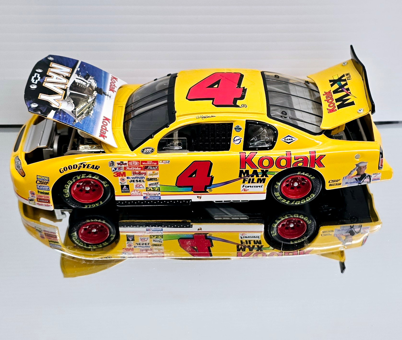 BOBBY HAMILTON 2000 KODAK MAX FILM/ NAVY MONTE CARLO 1/24 ACTION DIECAST