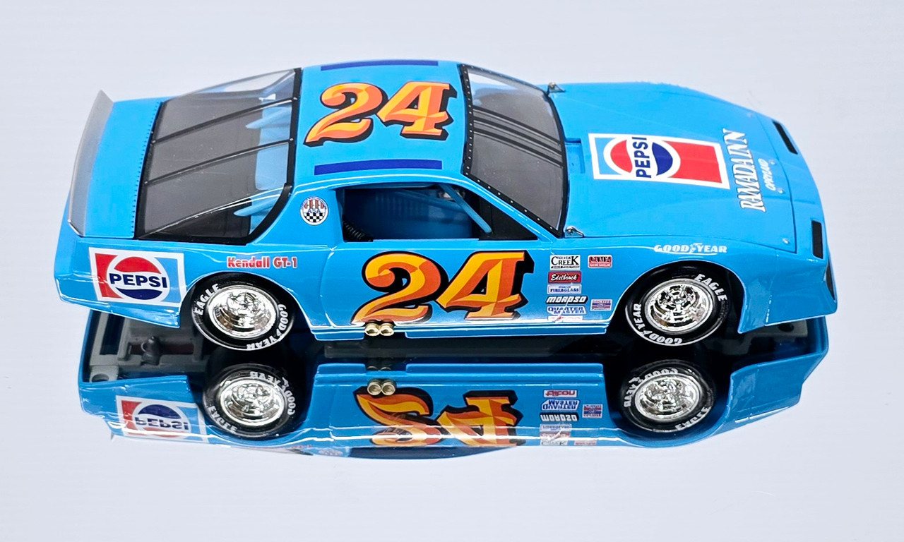 TIM RICHMOND 1985 PEPSI #24 FIREBIRD 1/24 ACTION DIECAST