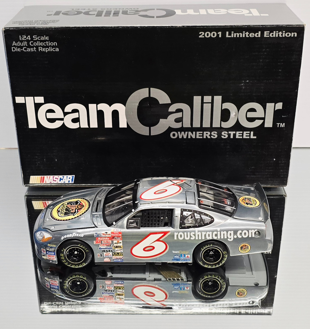 MARK MARTIN 2001 VIAGRA TAURUS 1/24 TEAM CALIBER OWNER'S SERIES CWB DIECAST