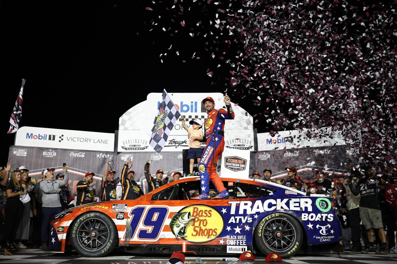 CHASE BRISCOE 2025 DARLINGTON WIN RACED VERSION BASS PRO SHOPS ...
