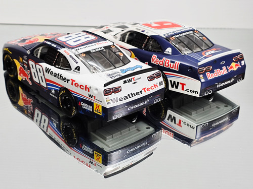 SVG & CONNOR ZILISCH 2025 WEATHERTECH/ RED BULL COMBO 1/24 ACTION DIECASTS