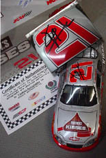 KEVIN HARVICK HERSHEY'S KISSES 1/24 ACTION AUTOGRAPH W/COA