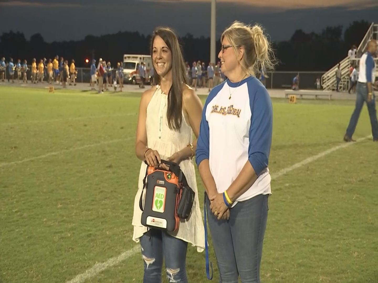 Professional Golfer Emma Talley gives AED to Kentucky school ...