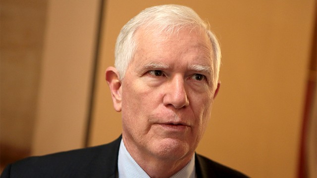 GOP rep, Mo Brooks, recounts using belt as tourniquet at baseball ...