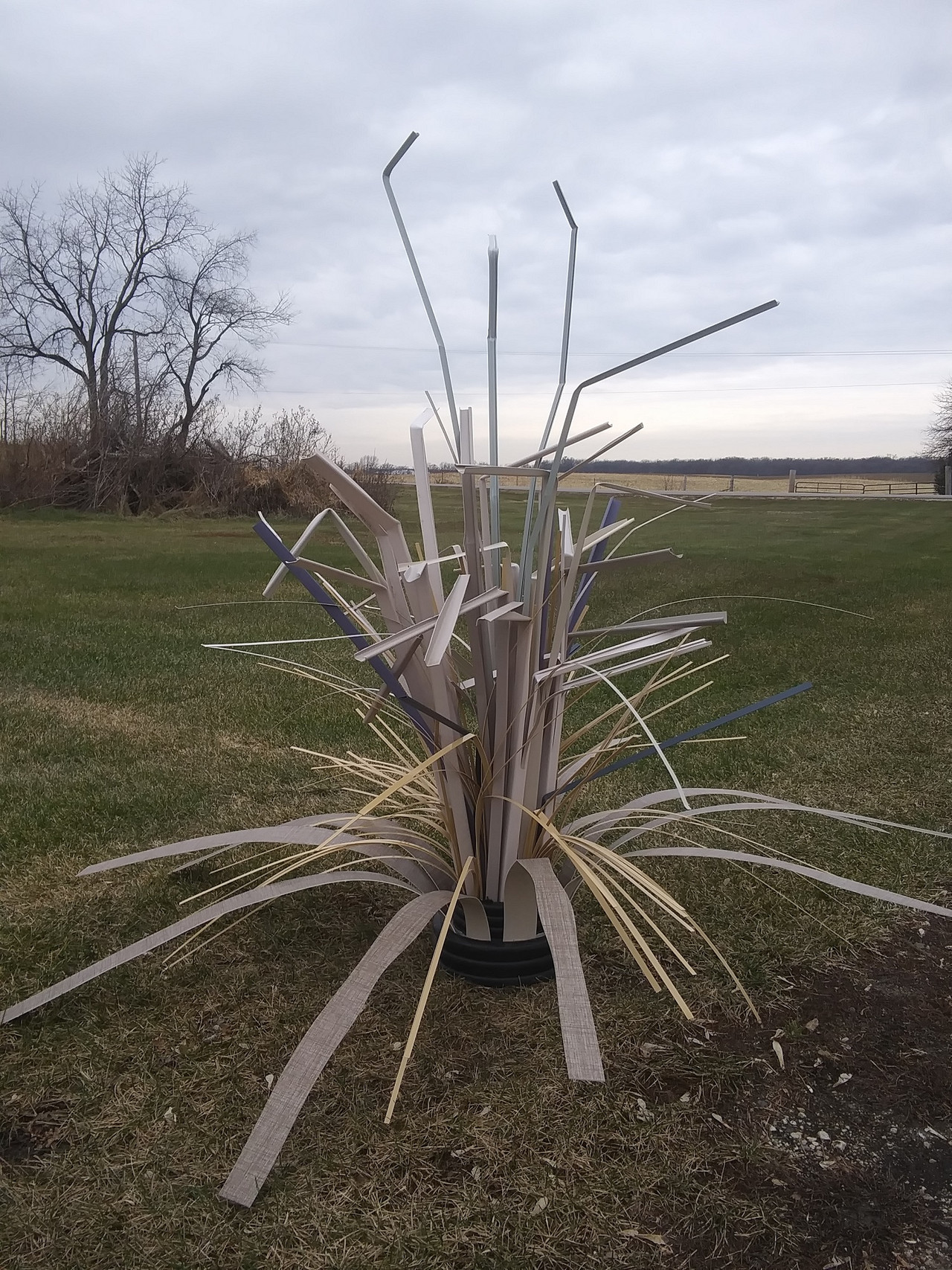 Fishiding artificial fish habitat structures