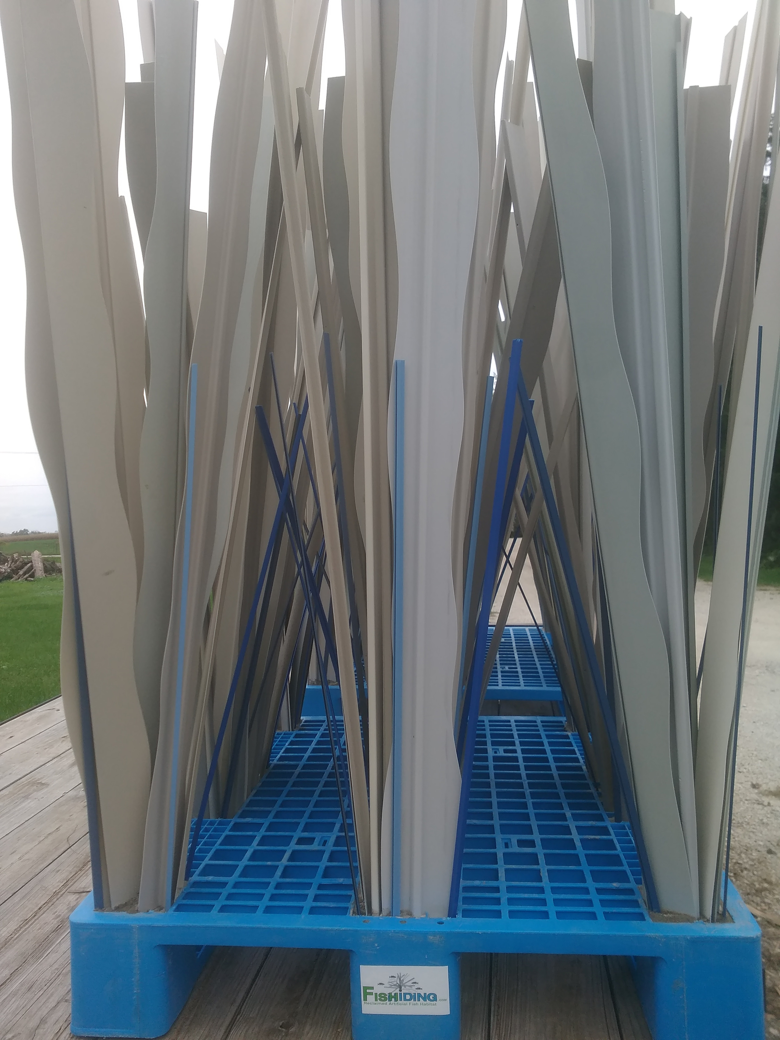 Stake Beds | Fishiding Reclaimed Artificial Fish Habitat