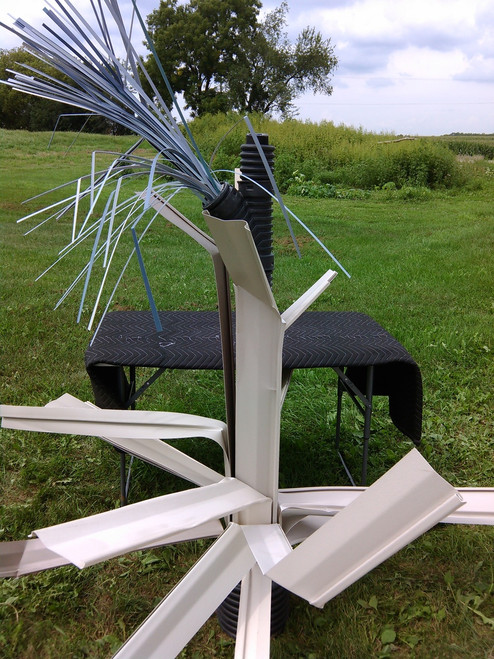 Fifteen Foot Fish Tree with Vertical Uprise - Fishiding