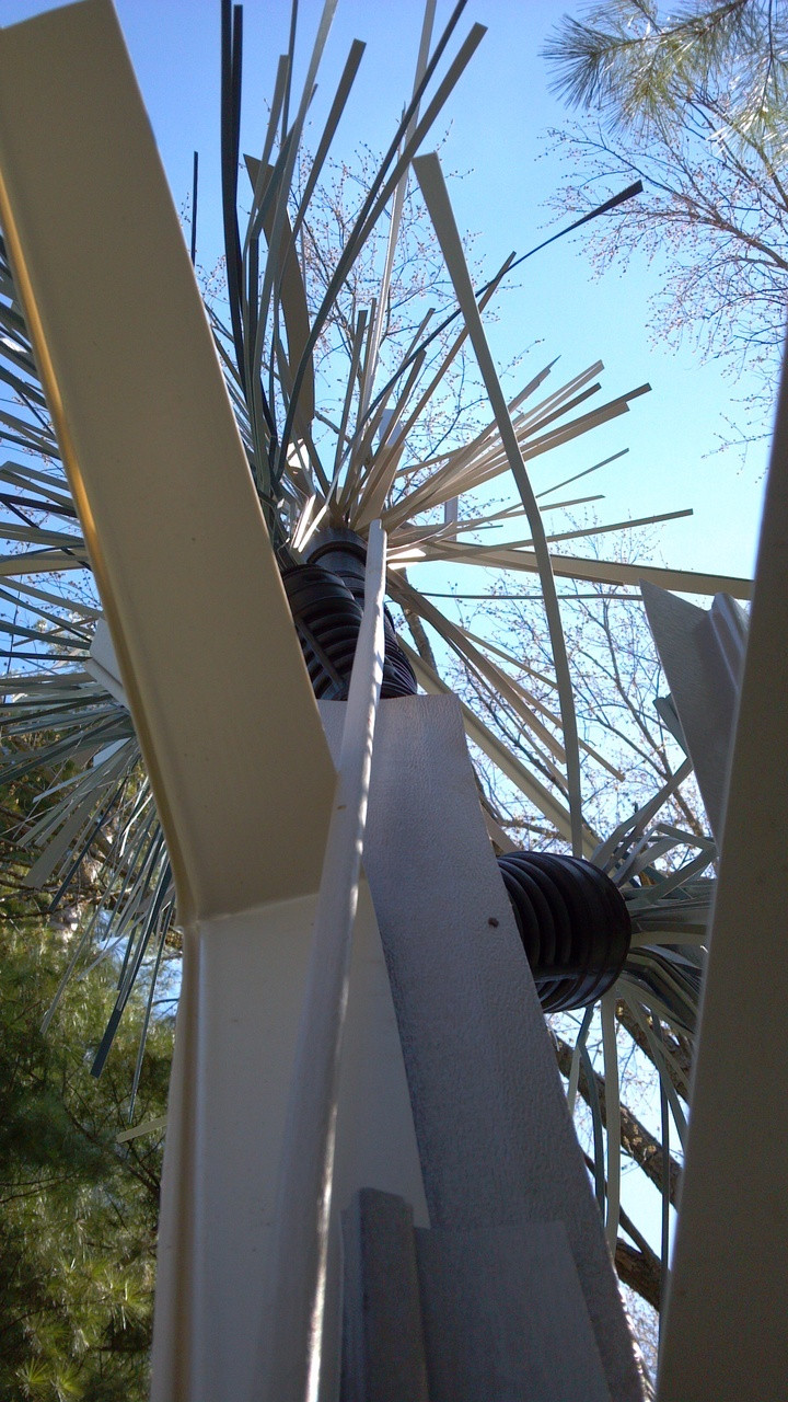 Fifteen Foot Fish Tree with Vertical Uprise - Fishiding