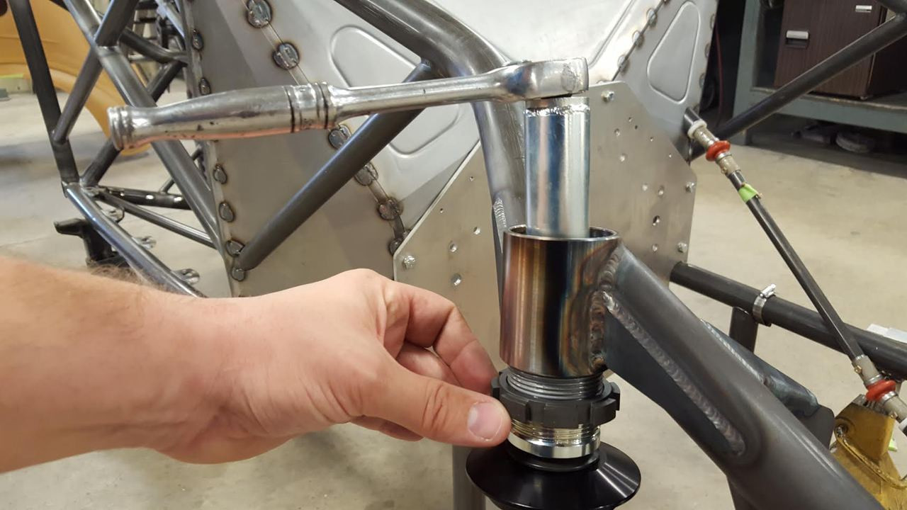 Threaded Adjustable Strut Mount Kit - Quarter-Max Chassis & Racing ...