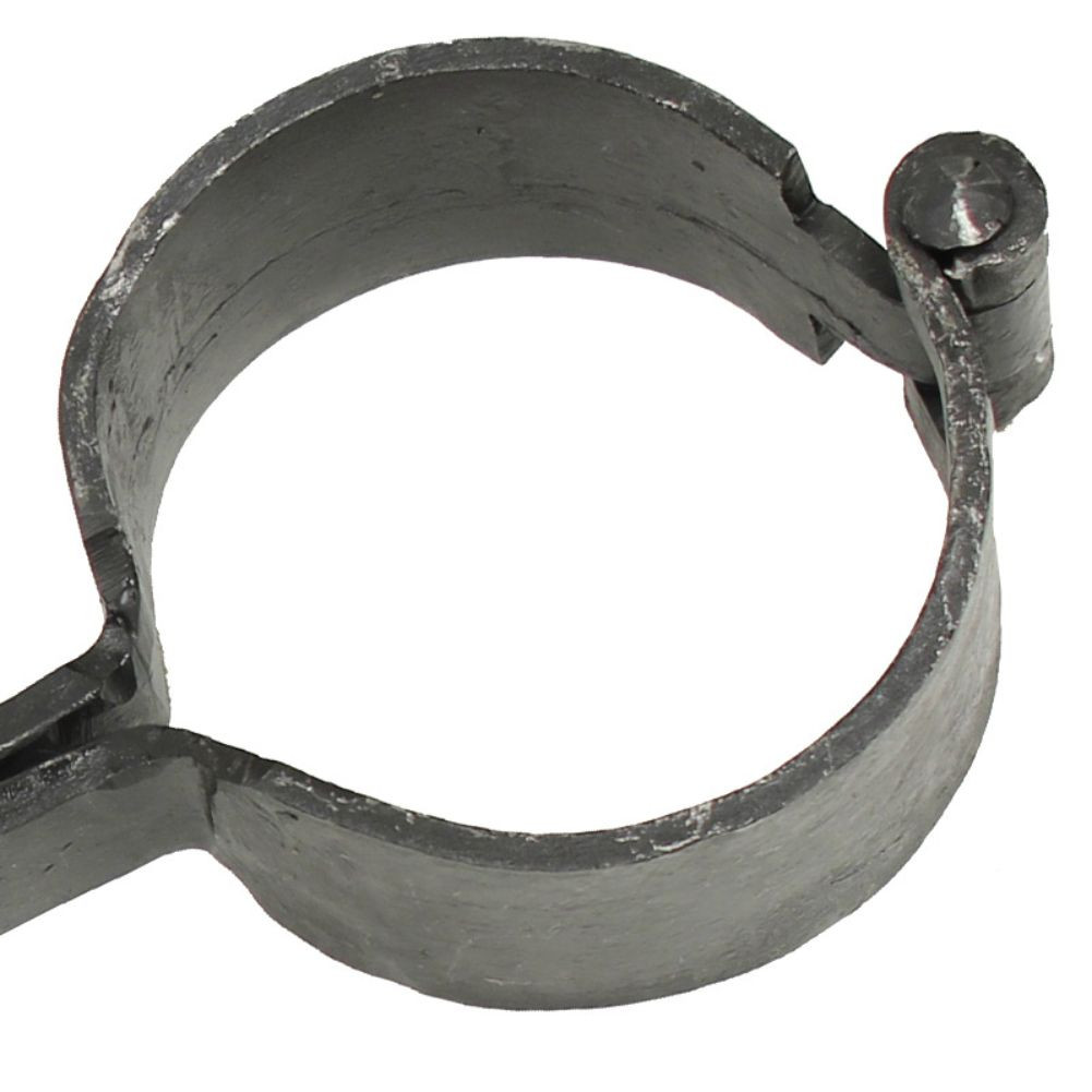 Medieval Shackles Replica – Forged Iron Hand Restraint Prop