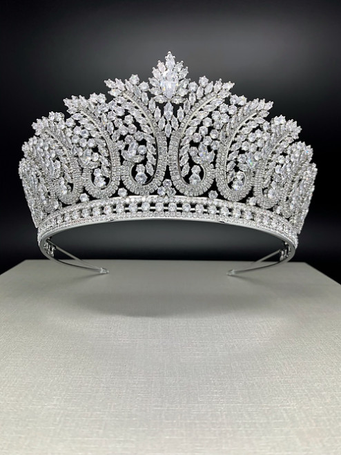 Lucky Collections ™ BC6003 - Duchessa Silver Zirconia Crown High ...