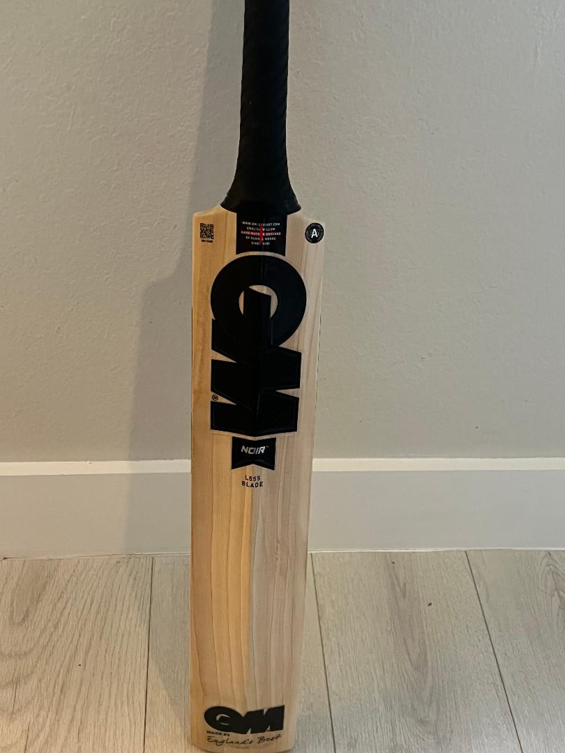 GM Noir 606 English Willow Cricket Bat' 2026 - AA SPORTS