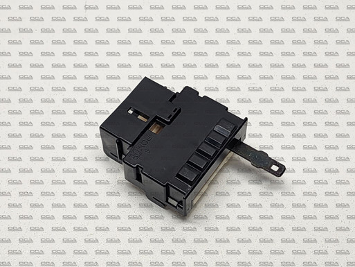 LN130/KZN130/VZN130 Hilux Surf heater fan switch - Genuine part