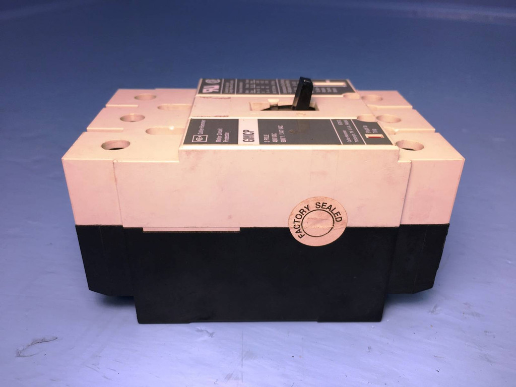 CH Cutler-Hammer GMCP007C0C 7A Circuit Breaker w/ Aux GMCP Westinghouse ...
