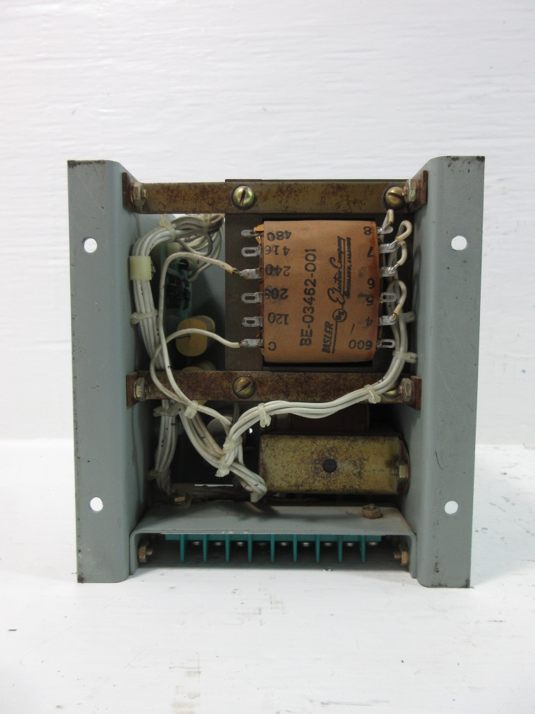 Basler Electric UFOV Under-Frequency Over-Voltage Protective Device 90 ...