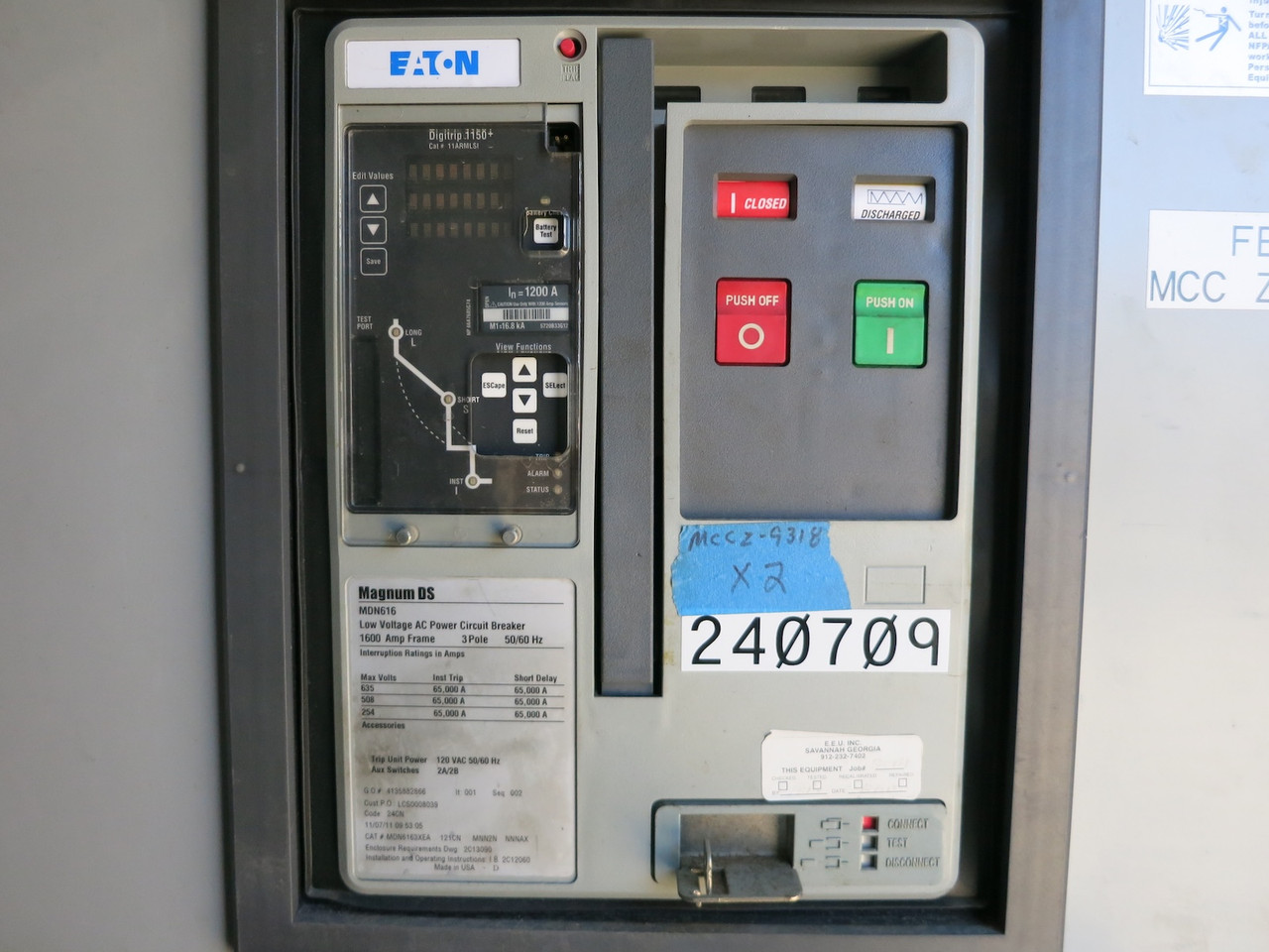 Eaton 3000A 480V Magnum DS Metal Enclosed LV Switchgear 3000 Amp Walk ...