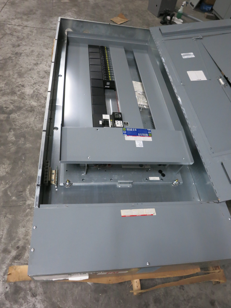NEW Square D 400A HCP Main Breaker I-Line Panel Board 3PH 4W 208Y/120 ...