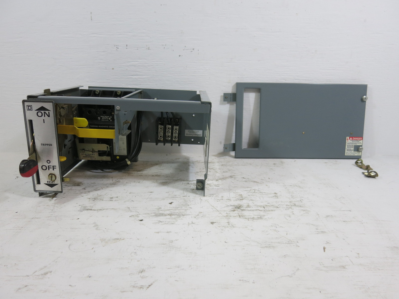 Square D Model 5 15 Amp Breaker 9" Motor Control MCC Feeder Bucket 15A ...