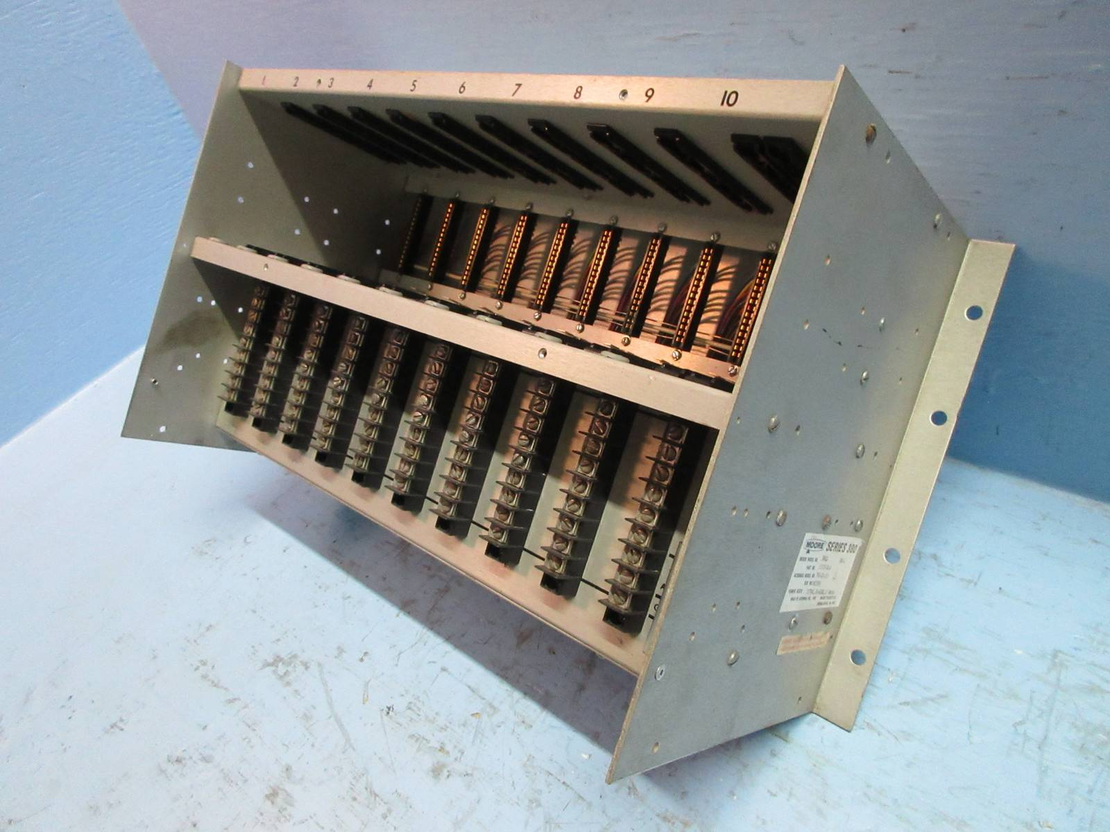 Moore Series 380 PLC Rack 3802A Chassis Cradle 15375-10-S Acromag 792 ...