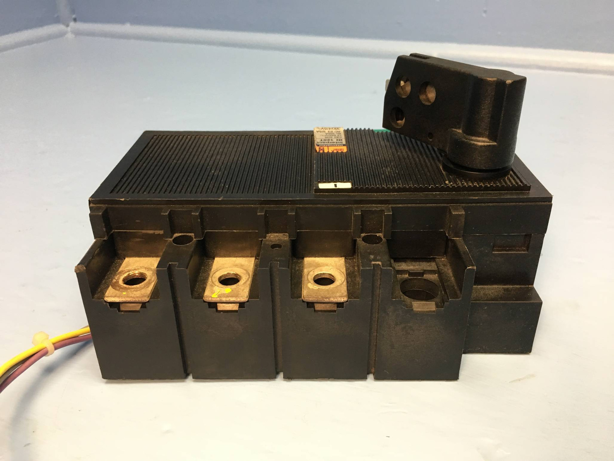 Merlin Gerin IN 125T 125A Interpact Circuit Breaker 380V 3 Pole IN125T ...