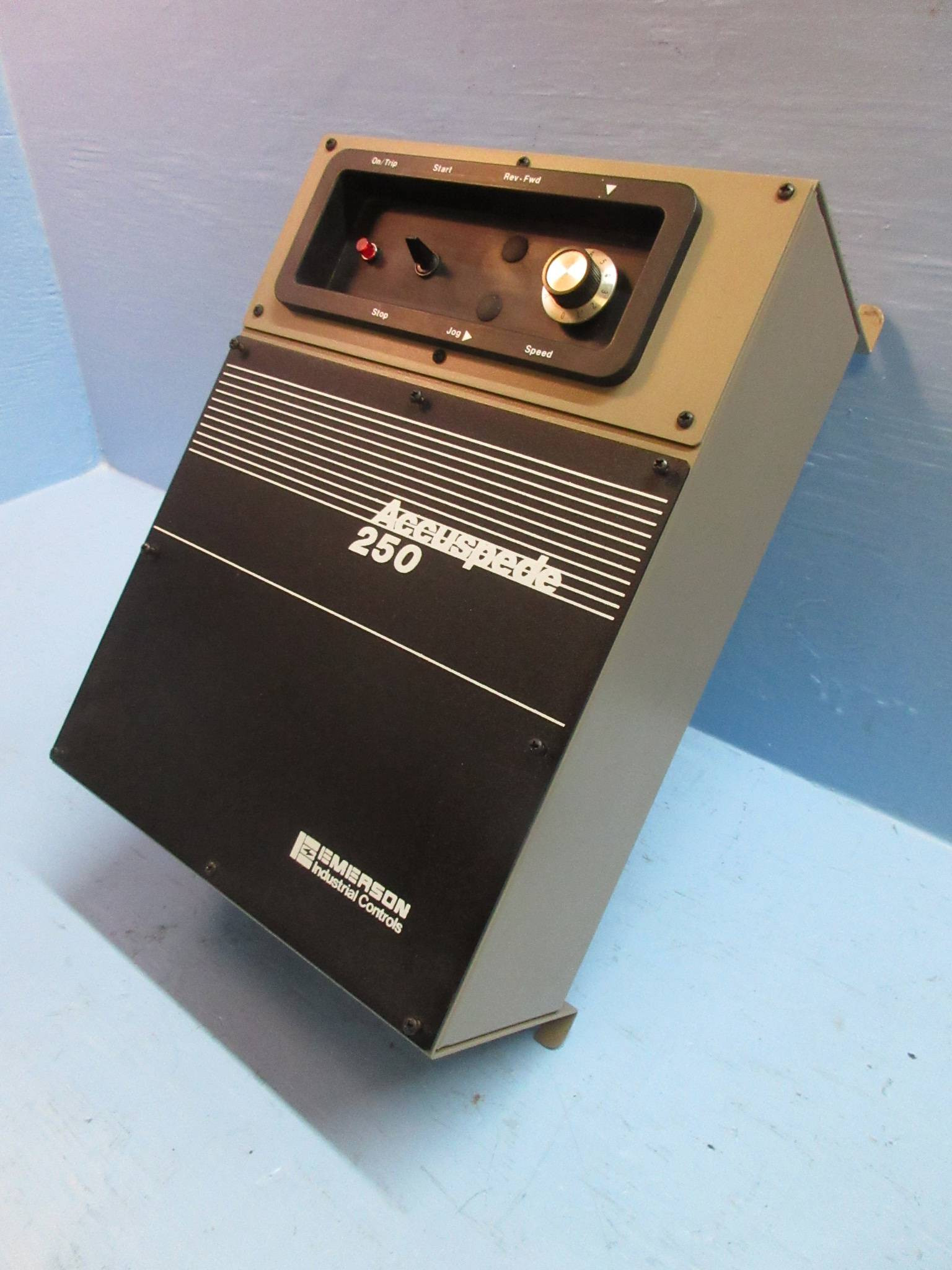 Emerson 02-783211-01 Accuspede 250 AS-250 0.75 HP Adjustable Frequency ...