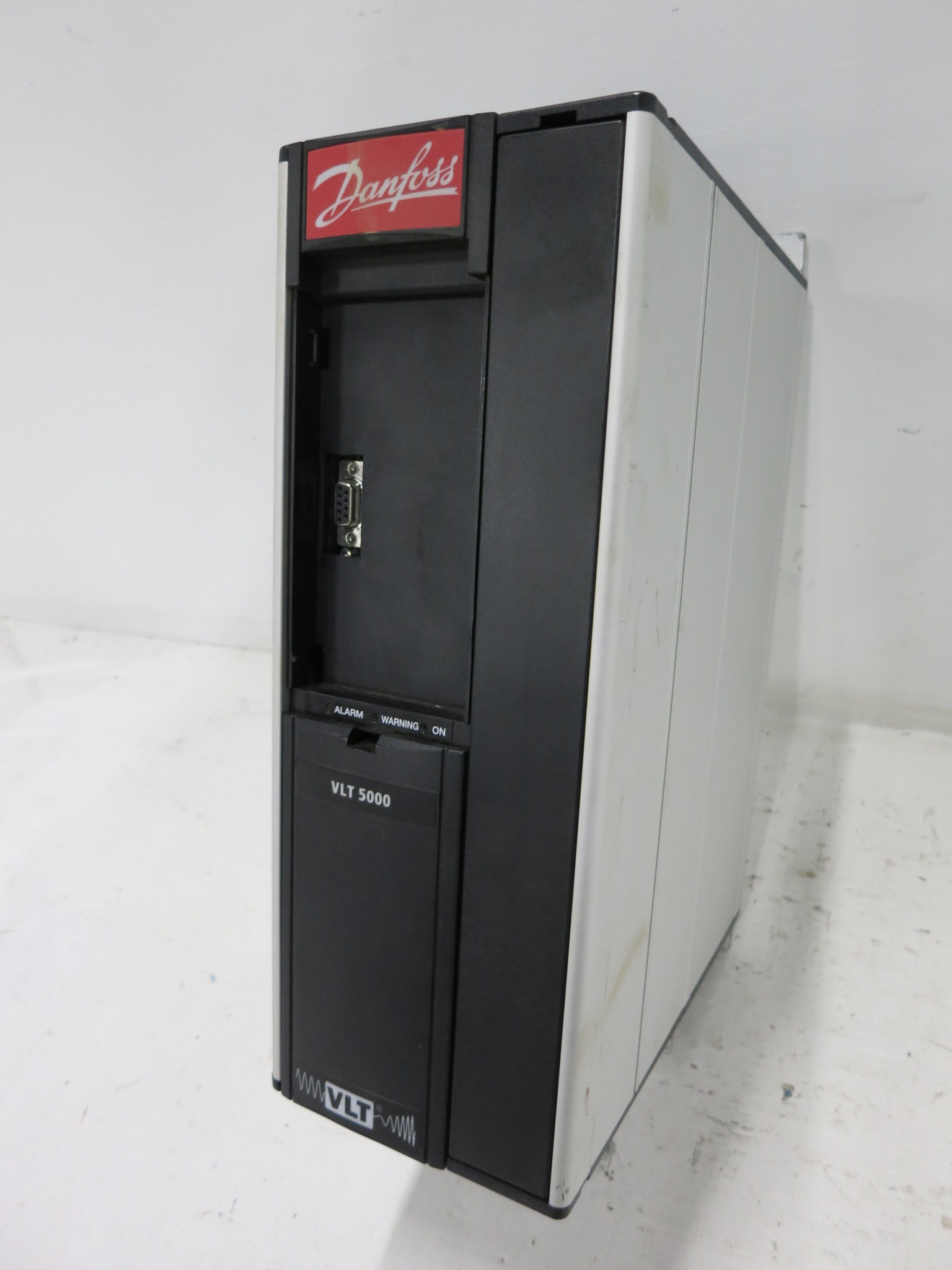 Danfoss VLT5000 5 HP Variable Speed Drive VLT5006PT5B20SBR3DLF00A00C0 3 ...