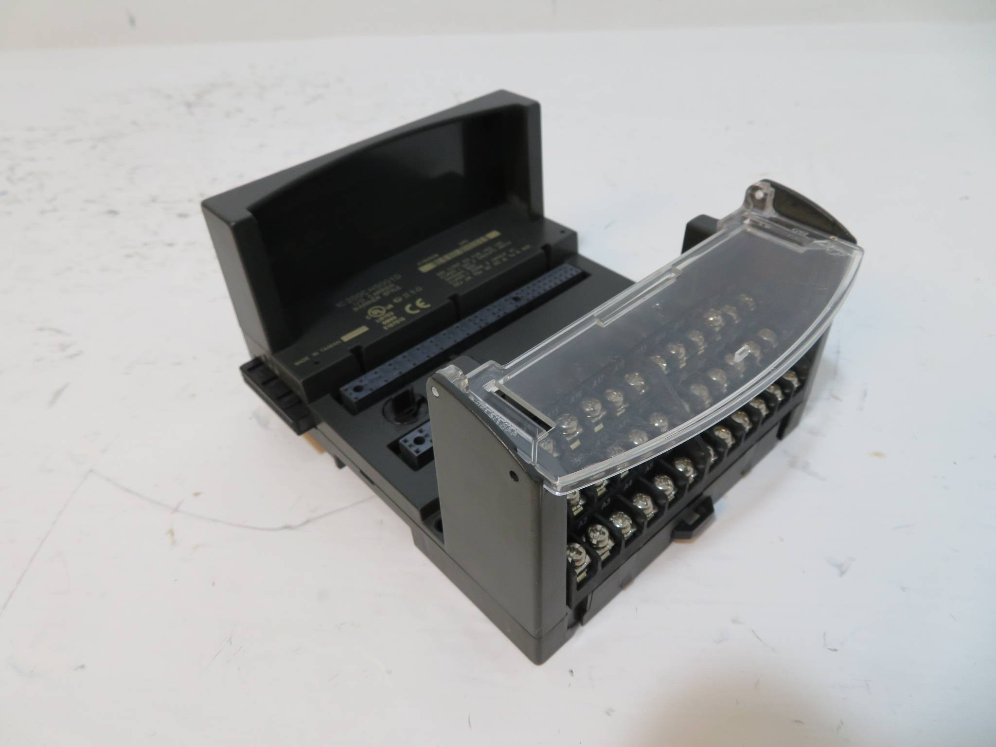 GE Fanuc IC200CHS001D I/O Carrier Barrier VersaMax Micro Controller ...