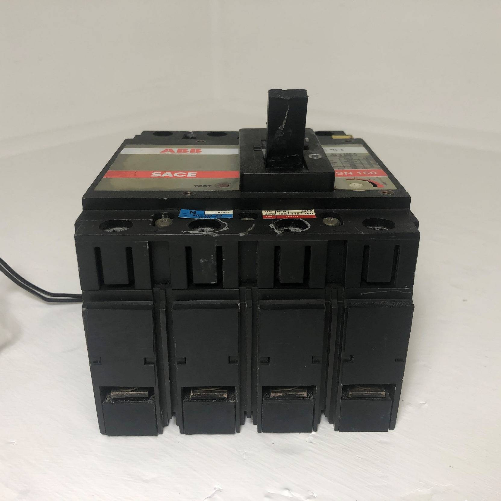 ABB SACE SN 160 Circuit Breaker w/ Shunt 690V 4 Pole 160 Amp SN160 ...