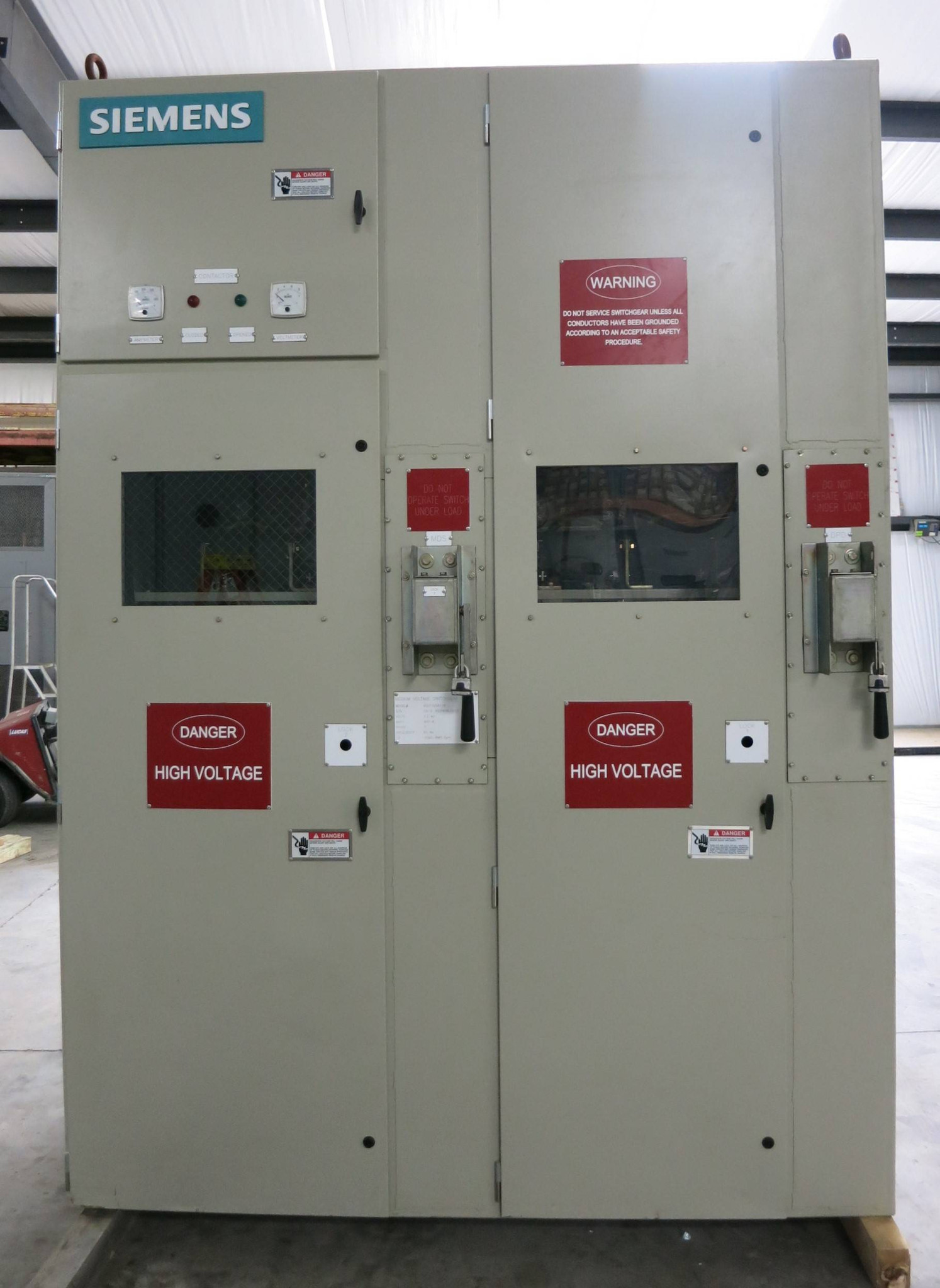 Siemens Load Interrupter Switch 400A 7.2kV Medium Voltage Switchgear ...