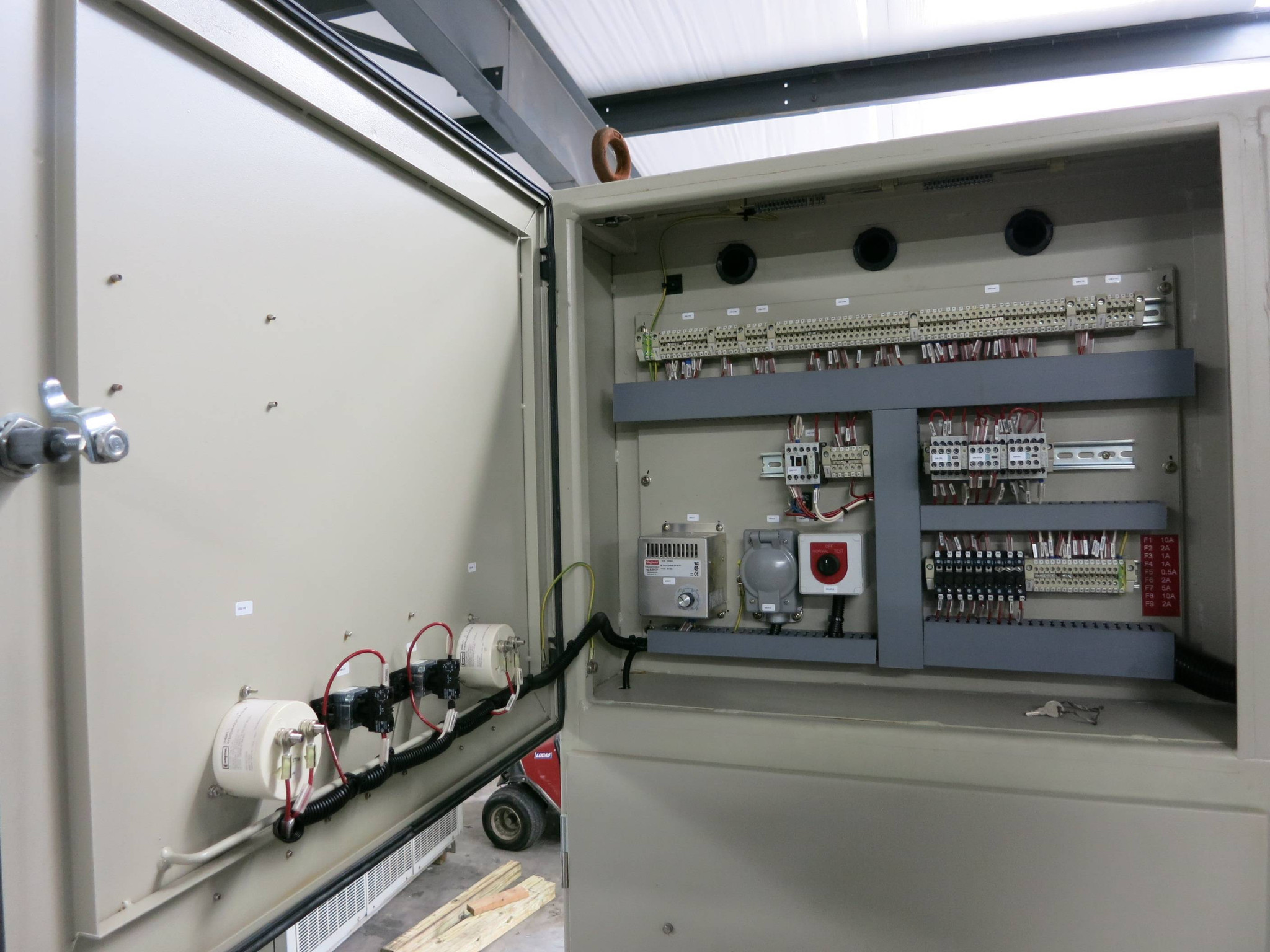 Siemens Load Interrupter Switch 400A 7.2kV Medium Voltage Switchgear ...