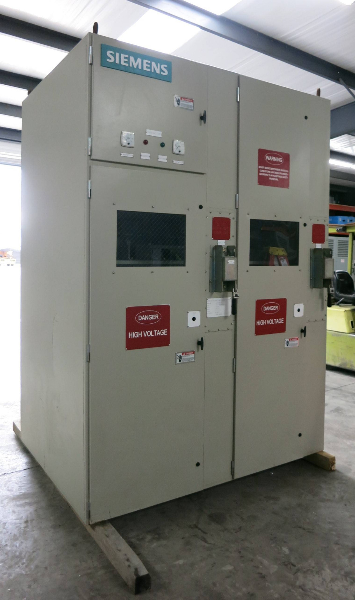 Siemens Load Interrupter Switch 400A 7.2kV Medium Voltage Switchgear ...
