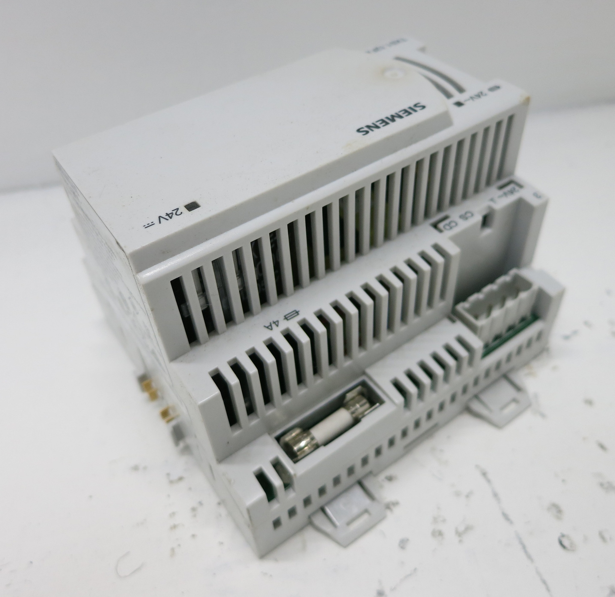 Siemens TXS1.12F4 TX-I/O Power Supply APOGEE PLC Module 24V (DW4960-7 ...