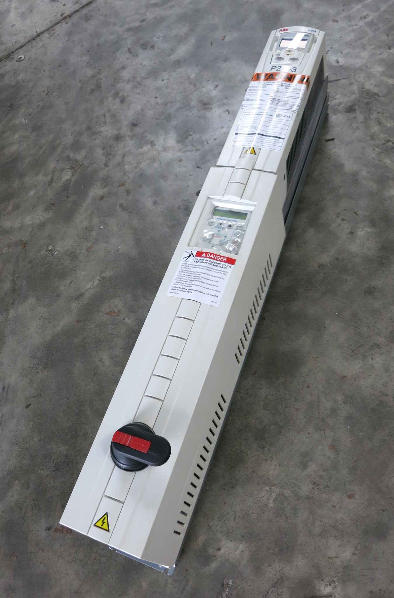 ABB ACH550-VCR-023A-4 15 HP AC VS HVAC Drive 480V w/ Bypass RBCU E ...