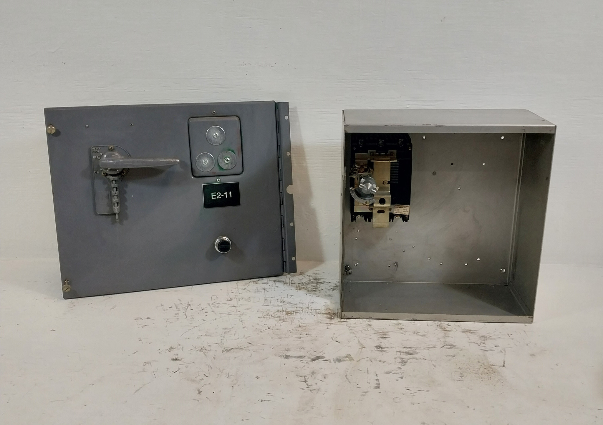 Square D Model 3 30A Breaker Feeder 15" MCC Bucket 30 Amp Class 8999 ...
