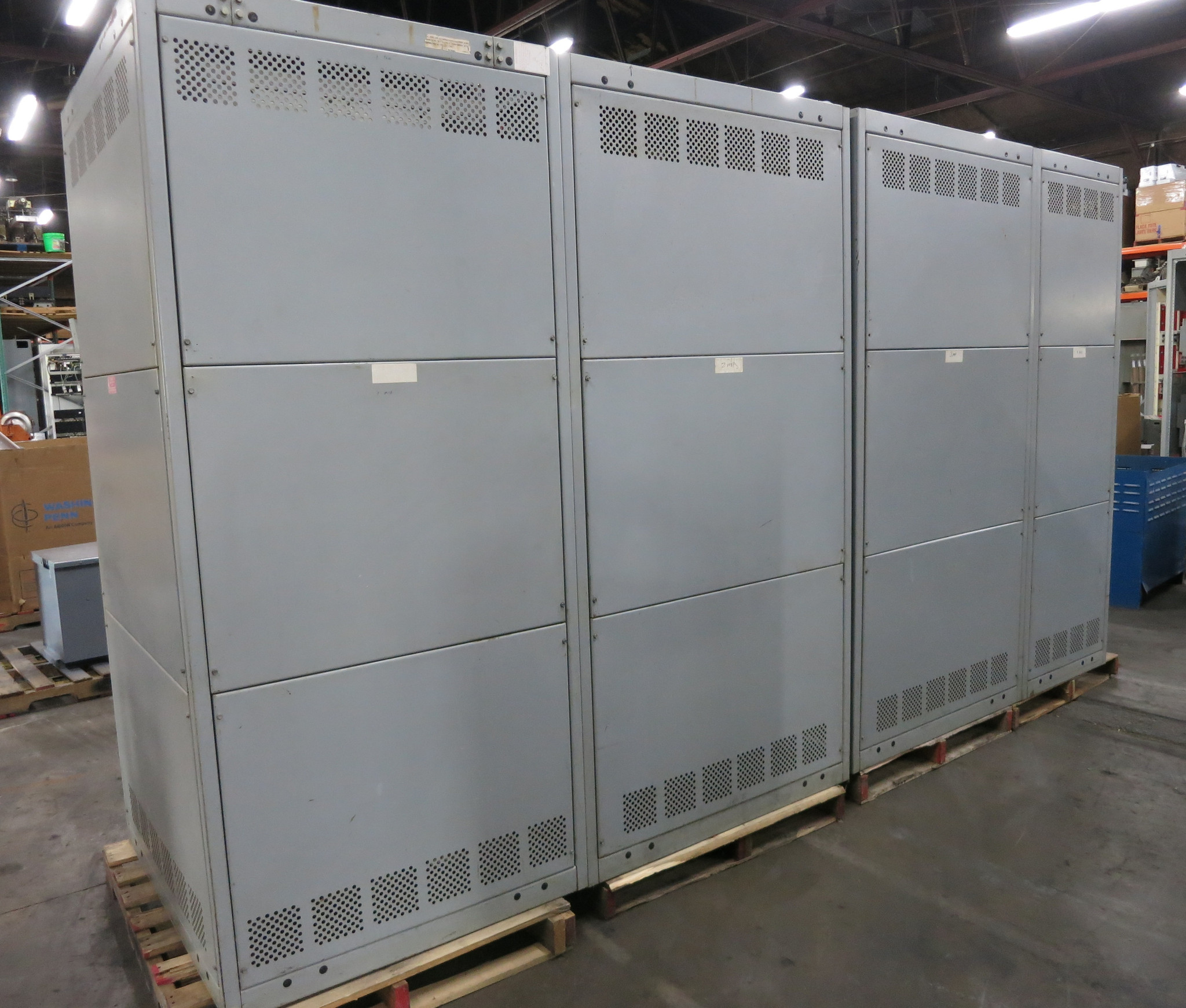 GE 3000A AV-Line Switchboard Breaker Panel 208/120V 3PH 4W 3000 Amp ...