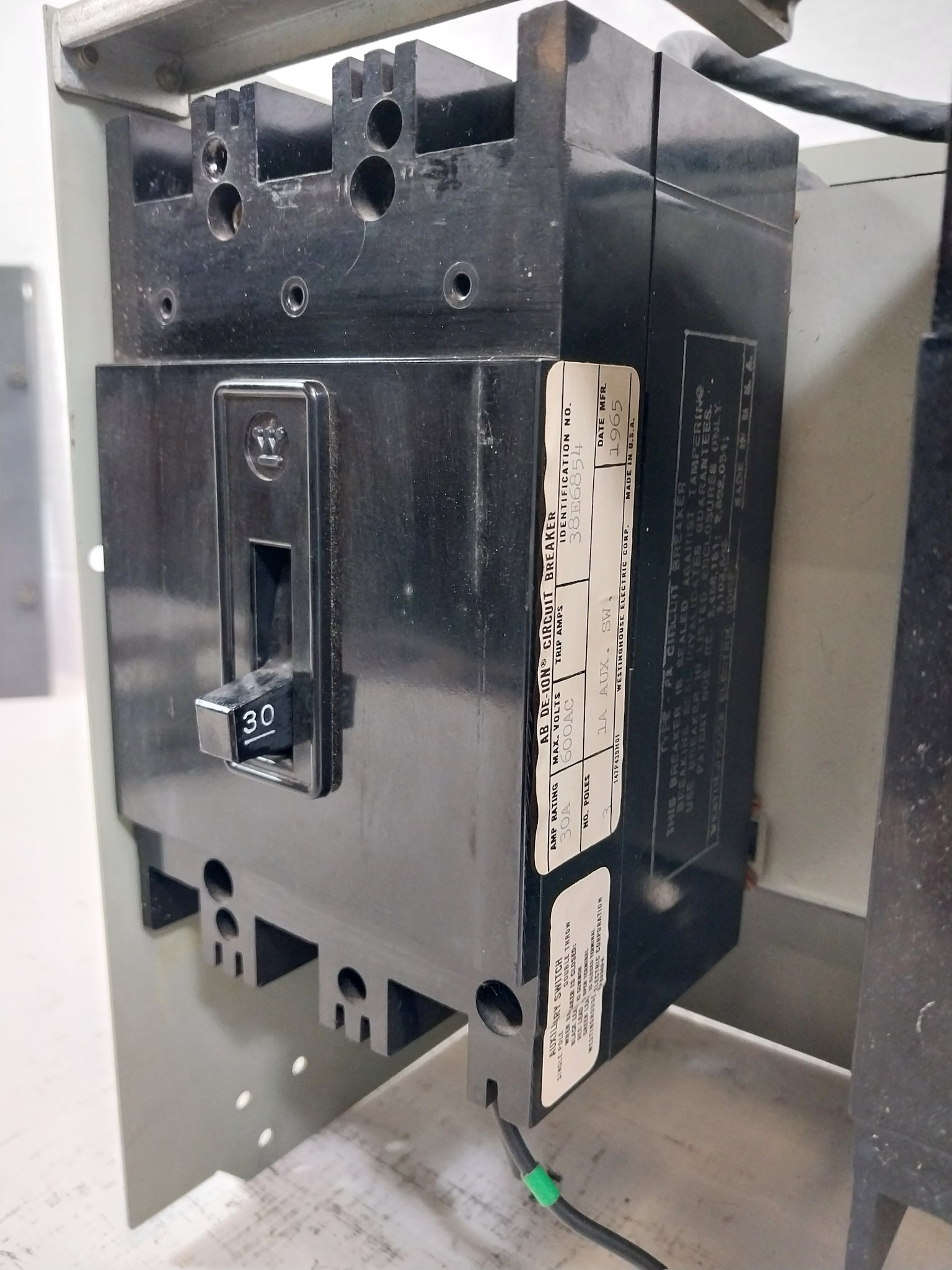 Westinghouse Type W 30/15 Amp 12" Breaker Type Dual Feeder MCC Bucket ...