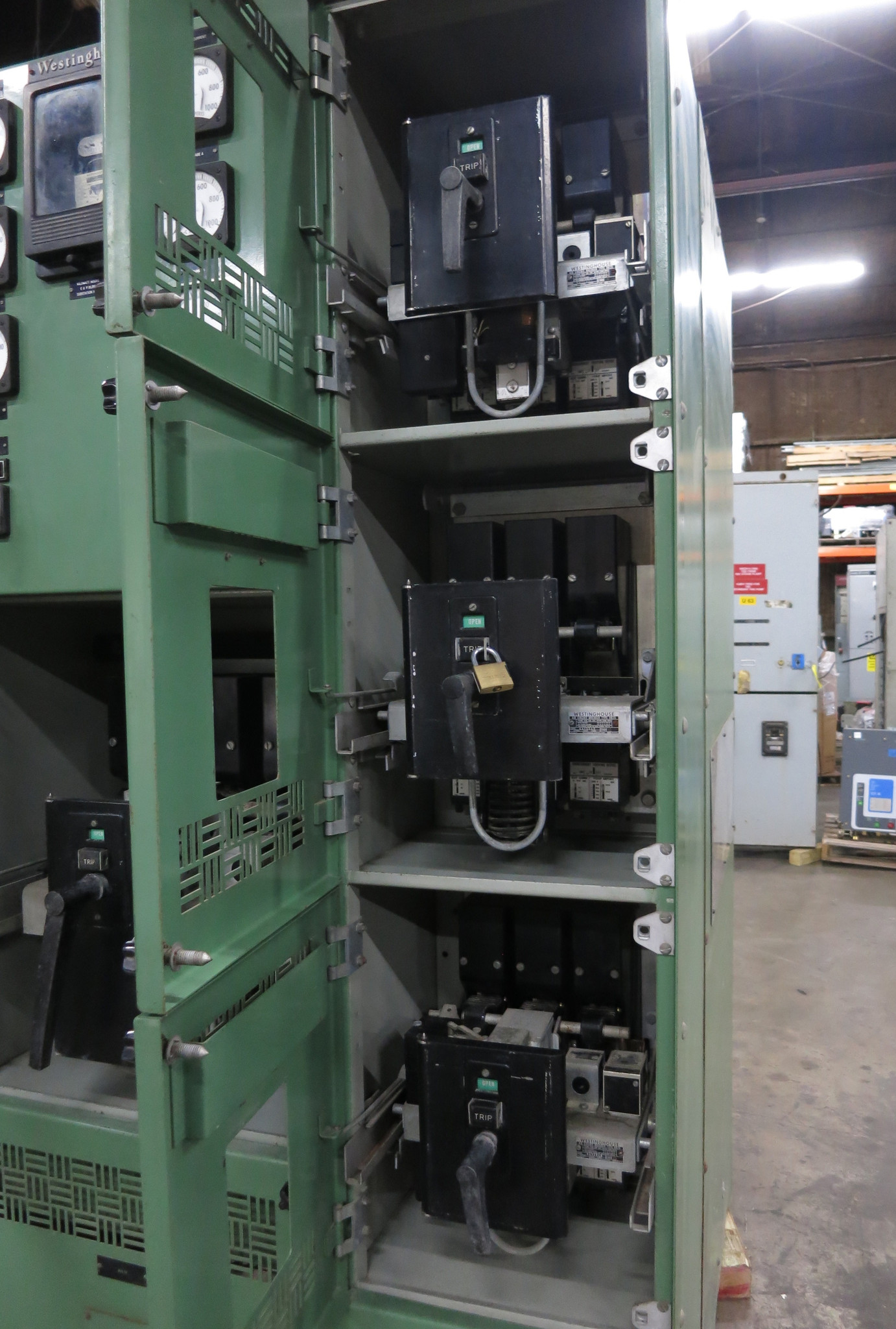Westinghouse 1600A DB Main Breaker Panel Board 3PH 3W Switch 1600 Amp ...