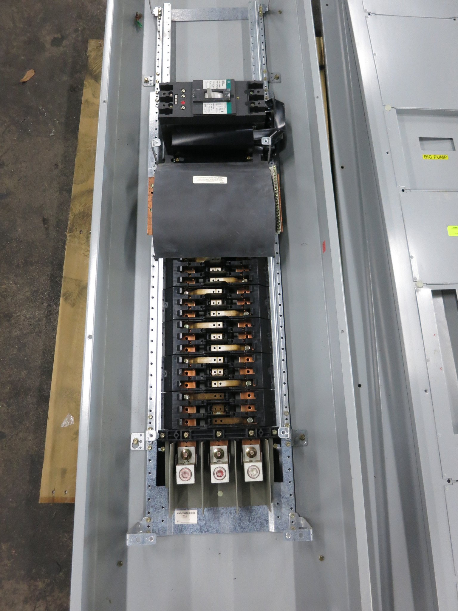 GE AEF3304MBX 400A 480Y/277 Breaker Panel Board 3PH 4W 400 Amp MLO 480V ...