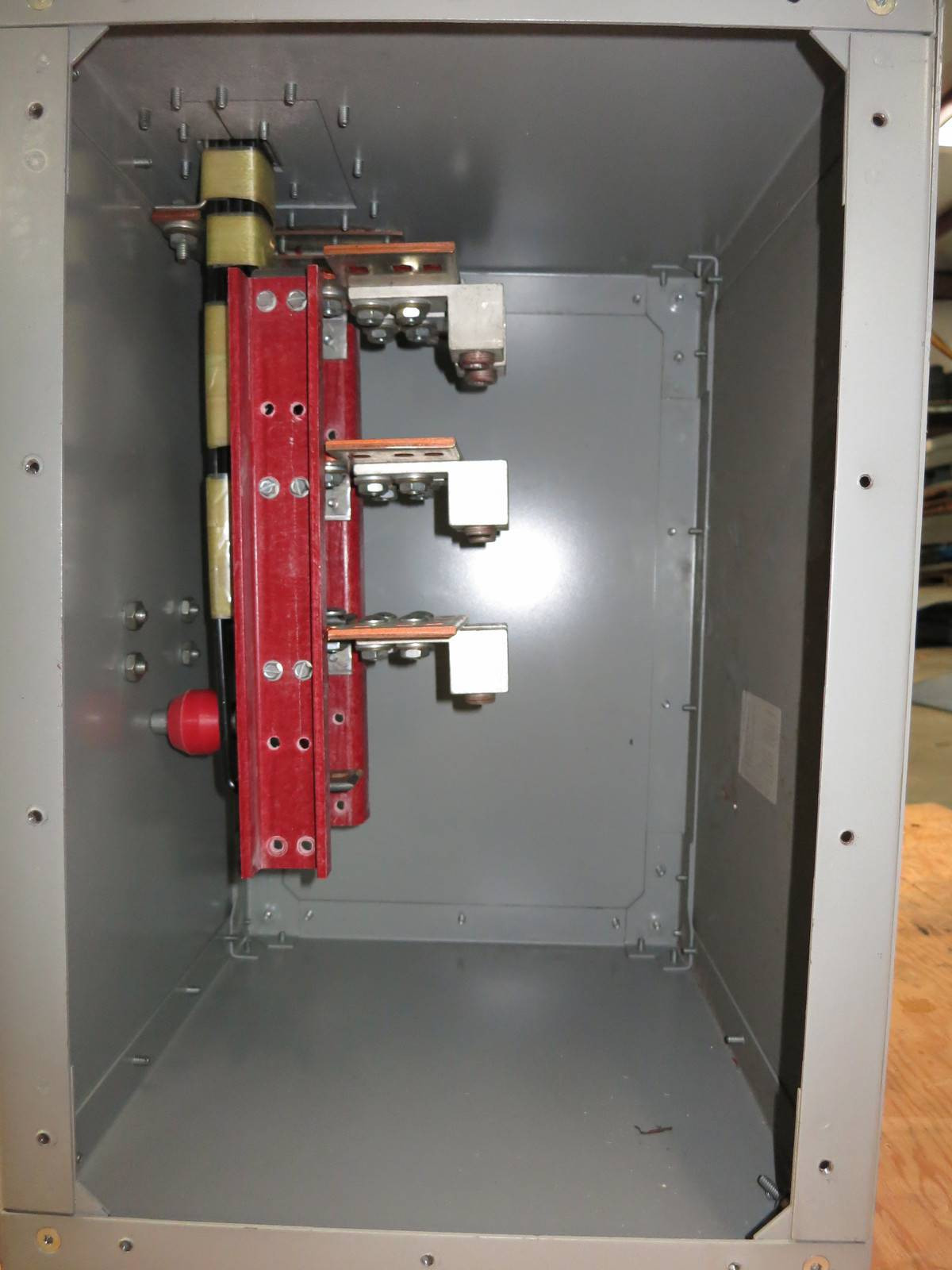 GE 800A 3P 4W 600V Spectra Series Tap Box Copper Busway ECFBAAMLACVZZZZ ...