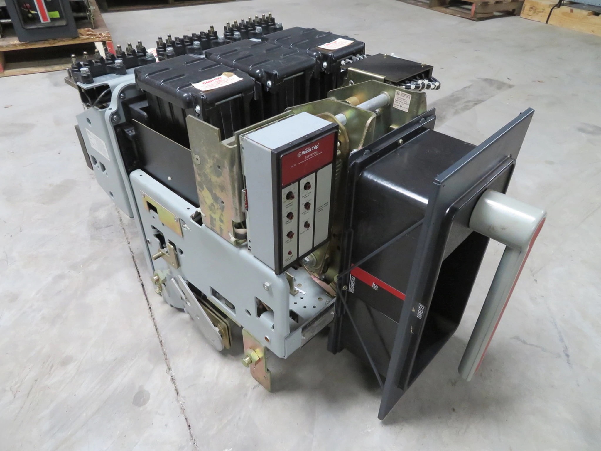 Free Freight Shipping on GE Air Breakers - River City Industrial