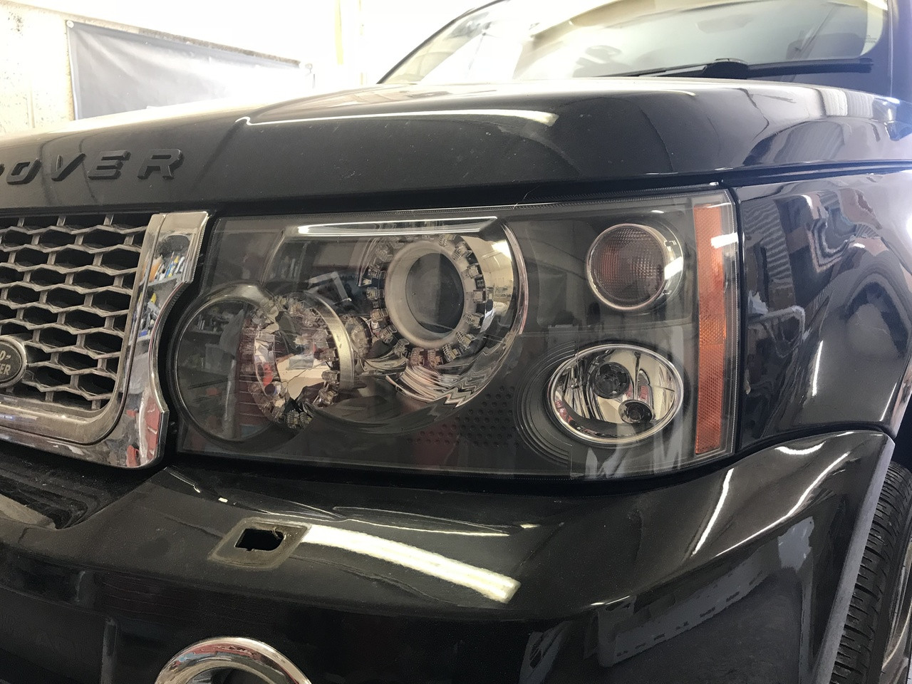Range Rover Sport 2005-2009 Staggered LED Headlight Upgrade - Meduza ...