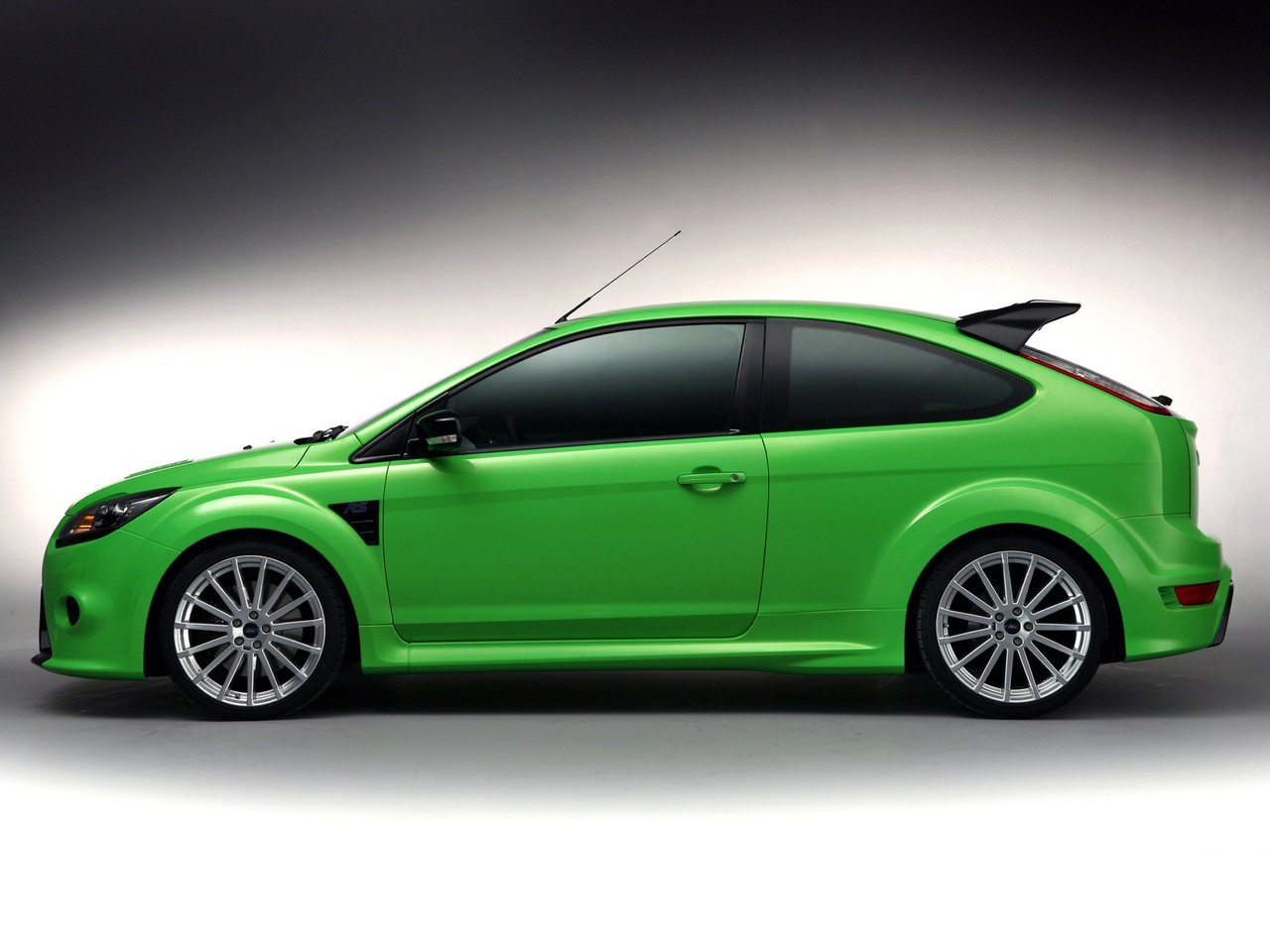 Ford Focus RS 3/5 Door Body Kit - Meduza Design Ltd